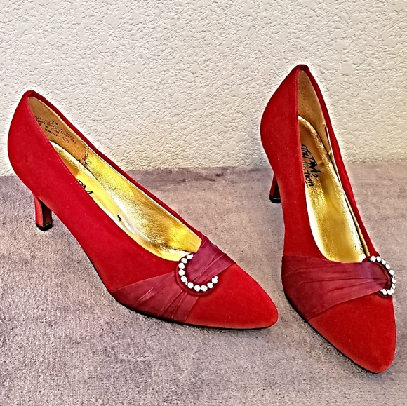 The PM Collection 925 | Shoes | Vintage The Pm Collection 925 Red Heels ...